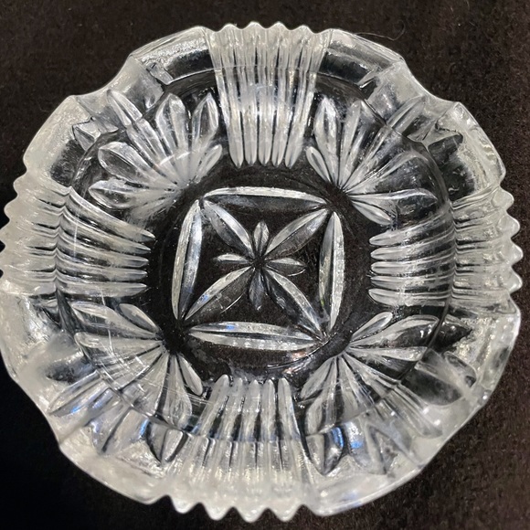 Source Unknown | Accents | Vintage Heavy Cut Glass Ashtray | Poshmark
